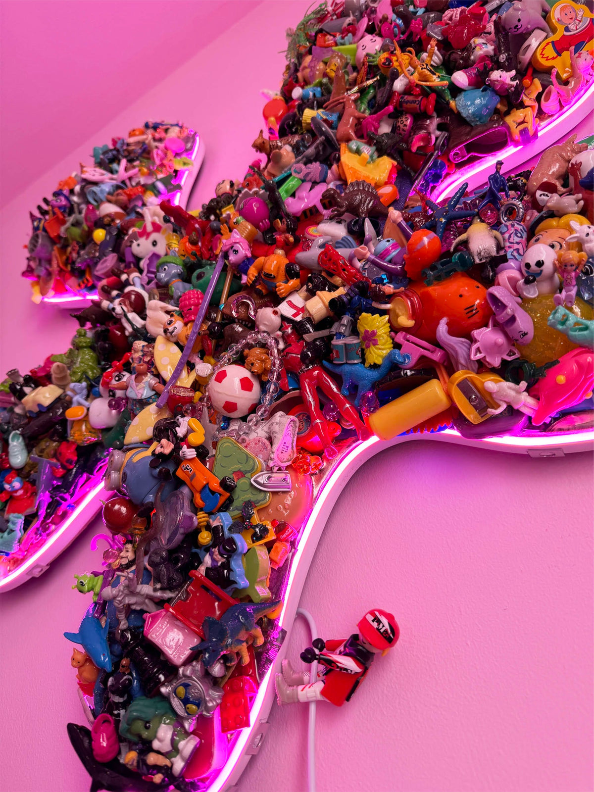 Toys R Art Neon Splat No.1 – Muck N Brass